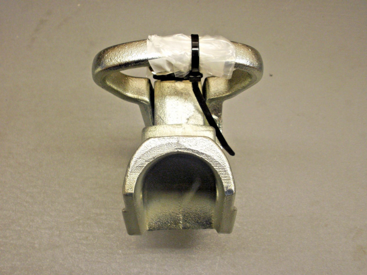 Knott-Avonride Cast coupling head 575004 for 3500kg braked trailers ...